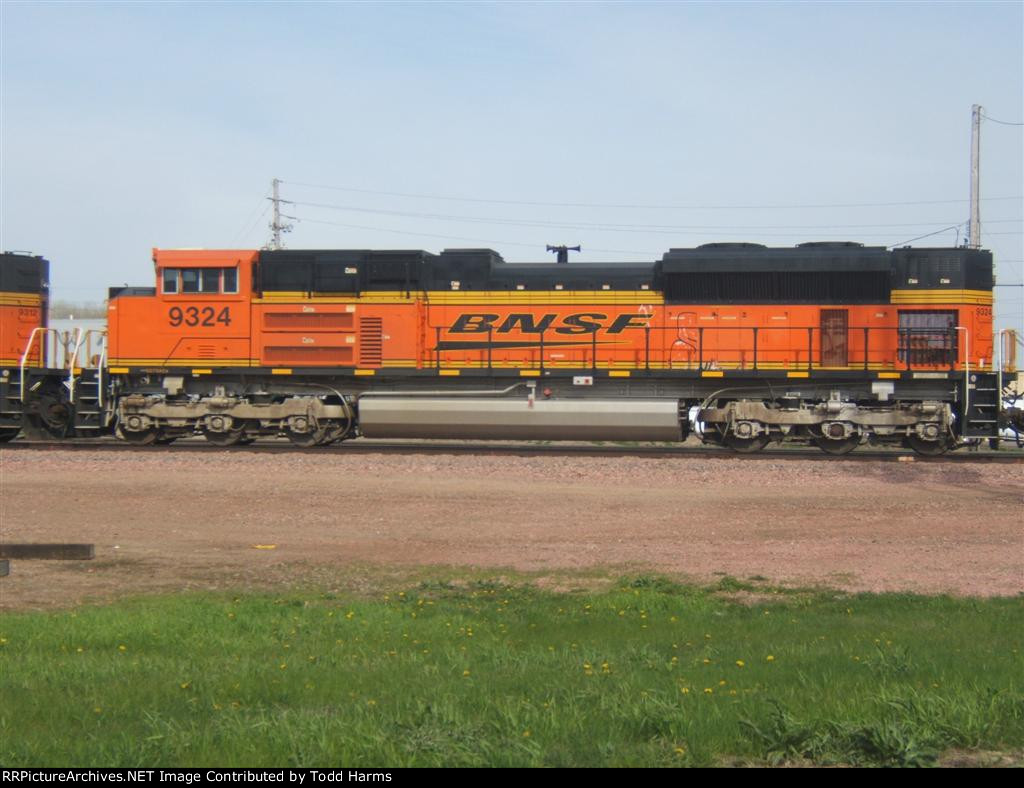 BNSF 9324